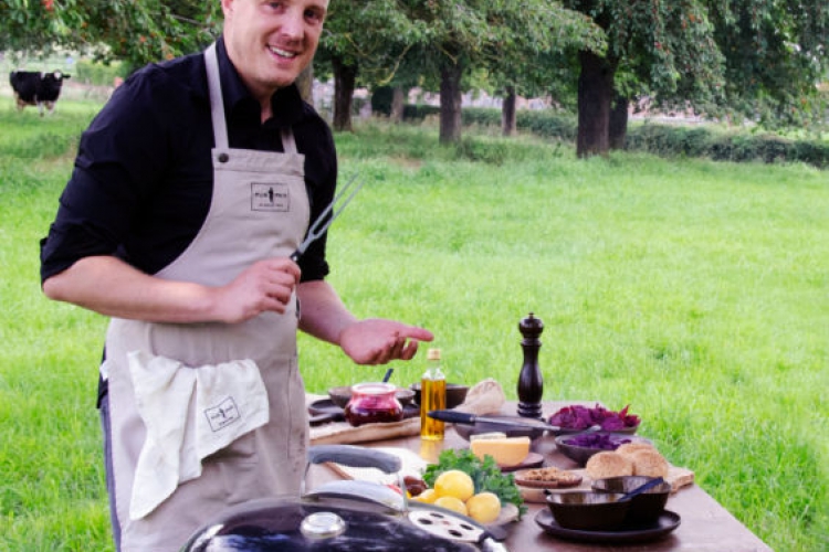 Find your way around the culinary jungle with the Chameleon Cook ...